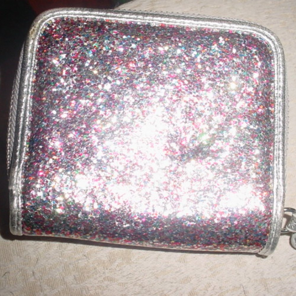 No Boundaries Glitter Sparkle Zip Wallet - Gem